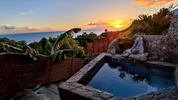 Sunset Sapphire - Martinique