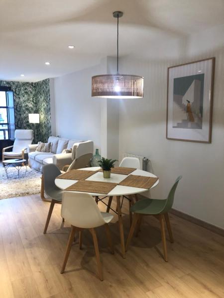 La Plaza De Llanes, Plaza Parres Sobrino, 6 - Asturias