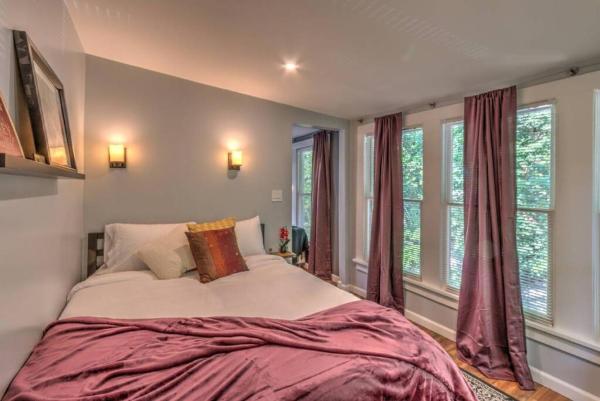 Historic But Modern With Relaxing Natural Light - Memphis, TN