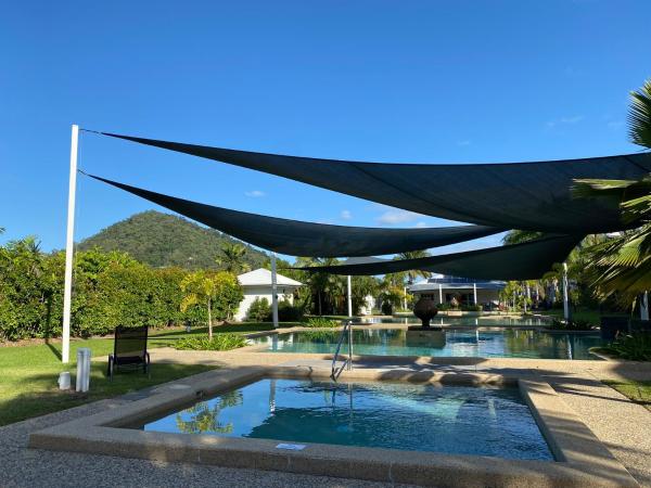 Trinity Cove Apartments - Trinity Beach