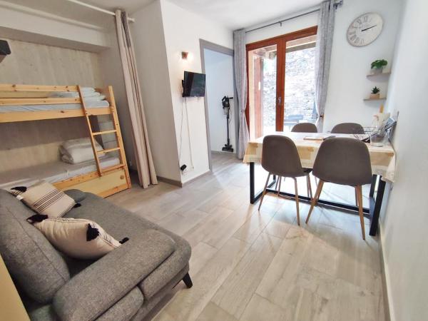 Le Reflet Des Montagnes, Studio, Centre Luchon, 4 Personnes - Loudenvielle