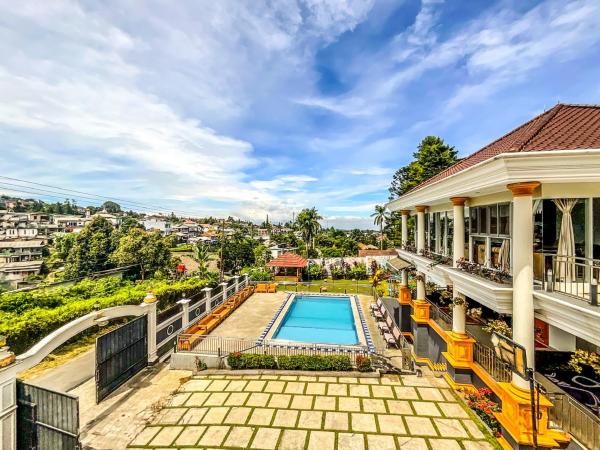Villa London Puncak - Cisarua