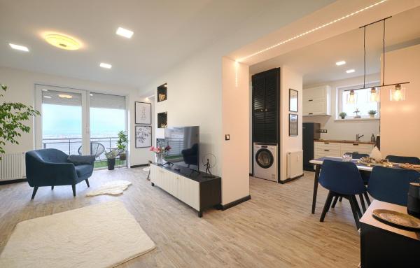 Monos Apartman - Tata