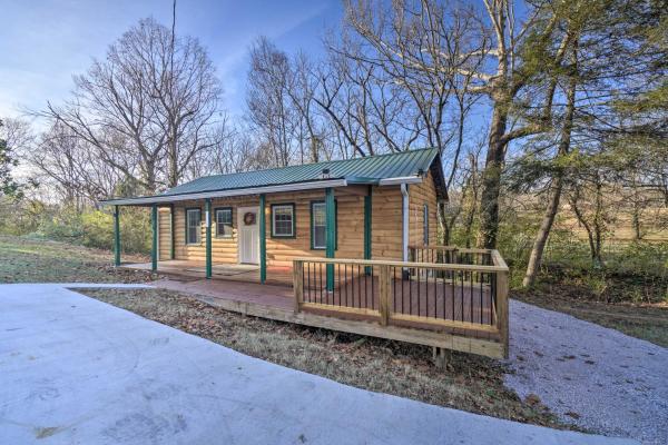 Cozy Knoxville Getaway About 8 Mi To Downtown! - Knoxville, TN