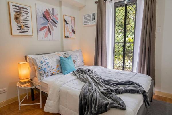 Delightful Holiday Condo, Fast Wi-fi ,Desk, Washer - Davao City