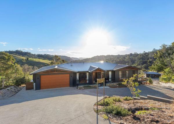 Fletchers Ridge - Main House - Mapleton