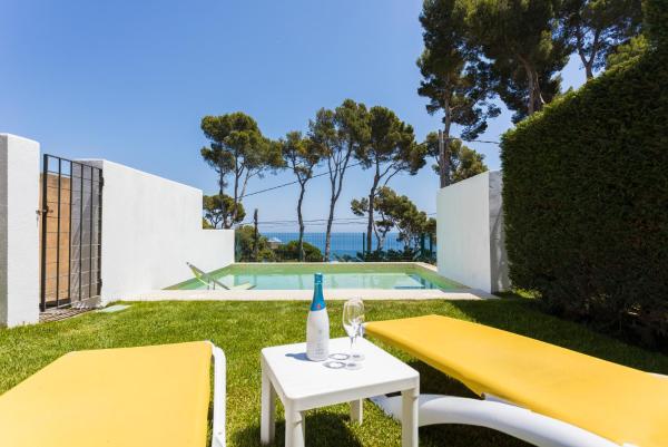Luxury Villa In Front Of The Beach Alba - Peratallada