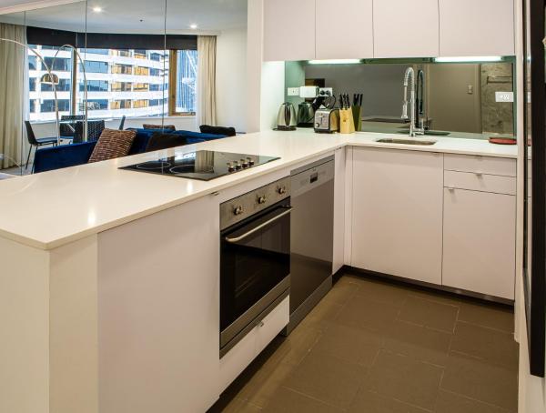 Quay West 1301 Self- Catering - Willoughby