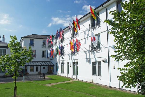 Pax Lodge - England