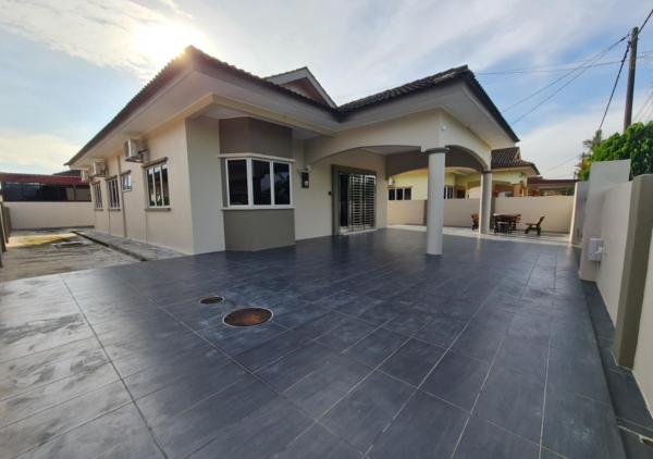 Air-home No 9 Kampung Boyan, 4br, 9pax, Netflix - Taiping