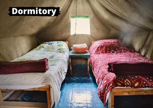 Eselbe Camp Backpackers - Botswana