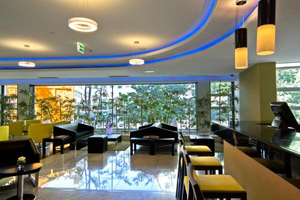 Sana Capitol Hotel - Amadora