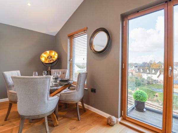 Woodbridge Penthouse - Woodbridge, UK