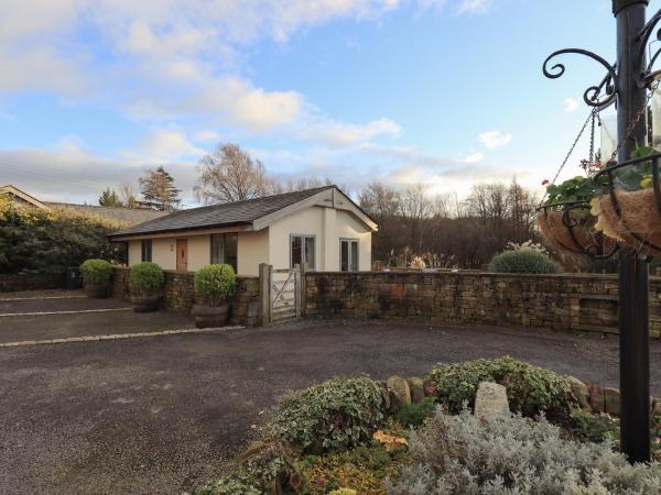 Swallow Cottage, Over Kellet - Hornby Castle