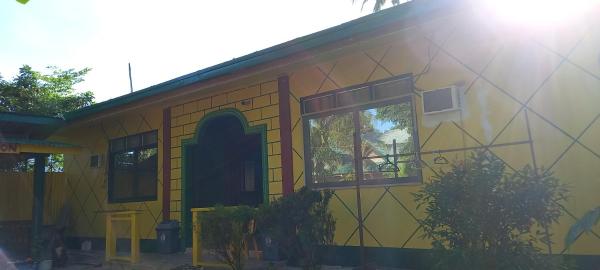Rodel Yellow Hauz - Philippines