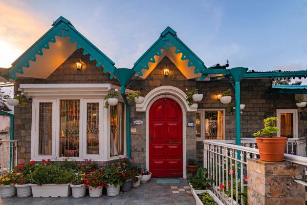 Stayvista At Aloe Villa With Comp Breakfast, Indoor & Outdoor Games - Nainital