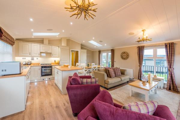 St Tinney Farm Cornish Cottages & Lodges, A Tranquil Base Only 10 Minutes From The Beach - Crackington Haven