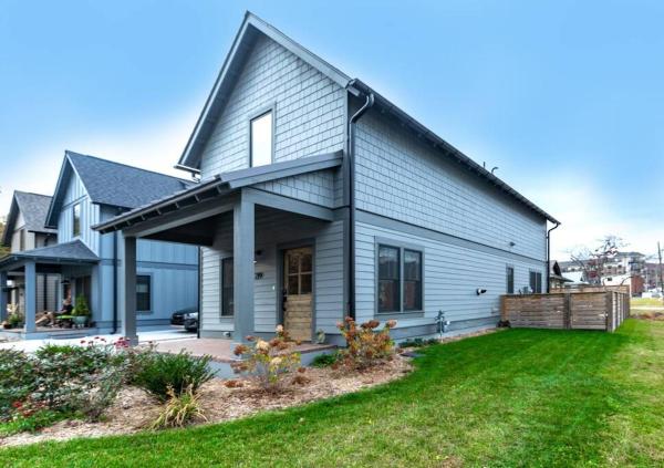 Heart Of Brevard Hideaway - Walk/bike To Downtown! - Brevard, NC