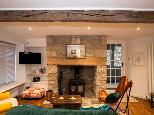 A Hidden Gem In The Heart Of Wells, Somerset - Glastonbury