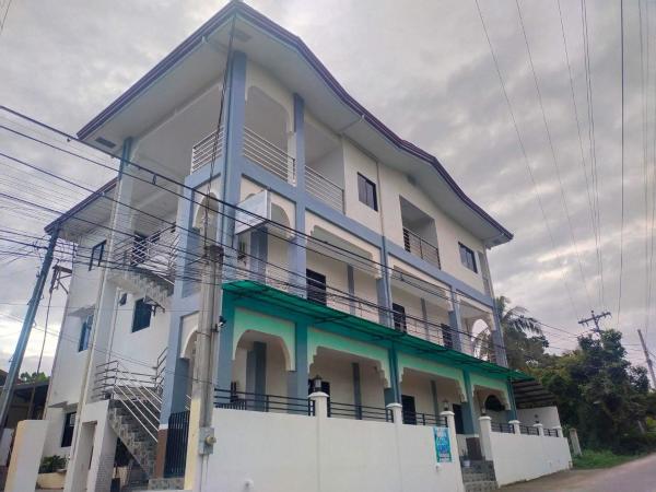 Junie Pension House - Badian