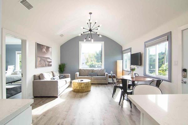 Penthouse One At World Artists Living Hollywood - Los Angeles, CA