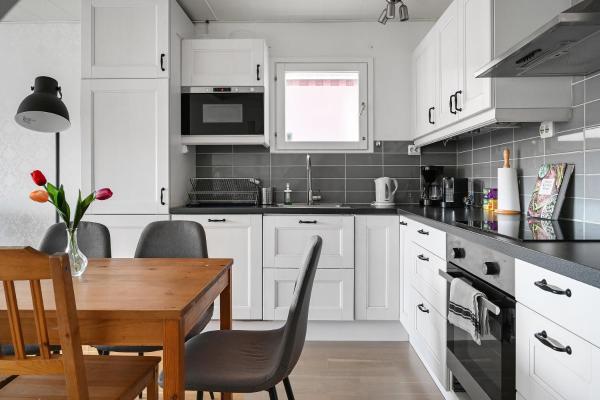 Sparkling Modern House In Kista - Close To City - Järfälla