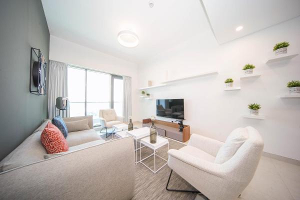 Modern 1br With Rooftop Pool The Bay Business Bay - Dubai