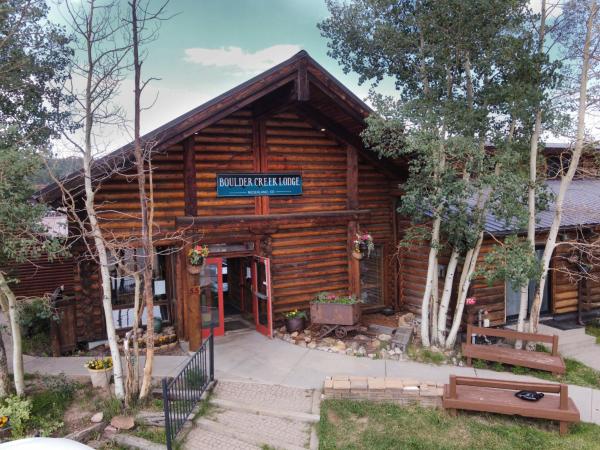 The Boulder Creek Lodge - Nederland, CO