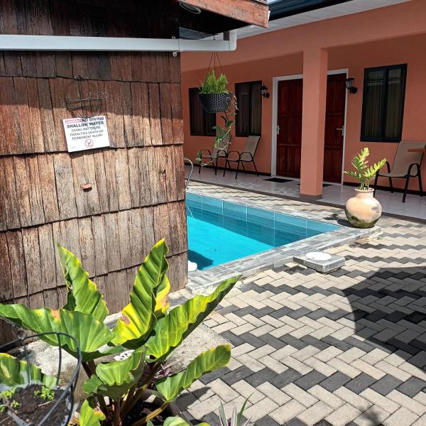 Max Garden And Pool - Paramaribo