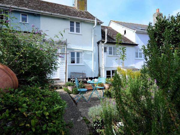 30 Sherborne Lane - Lyme Regis