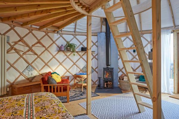 Puckaster Cove Luxury Yurt - 와이트 섬