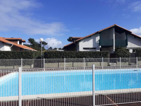 Villa Patio Pour 6 Avec Piscine Et Parking Privé, à 2000m Des Plages De Capbreton - Fr-1-239-748 - Soorts-Hossegor