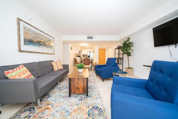 2bed 2 Bath Airbnb Friendly Building With Pool, Hot Tub, And Gym - Key Biscayne