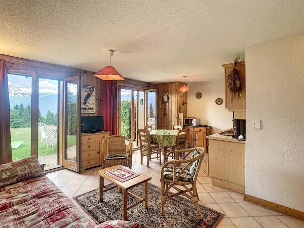 Charmant 2 Pièces Cabine Avec Jardin, Près De Combloux - Fr-1-560-33 - Combloux