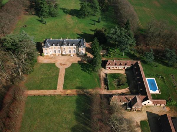 Gîte Authentique Avec Piscine Chauffée, Parc Et Chevaux, Au Cœur D'un Château Historique - Fr-1-410-189 - Fresnay-sur-Sarthe
