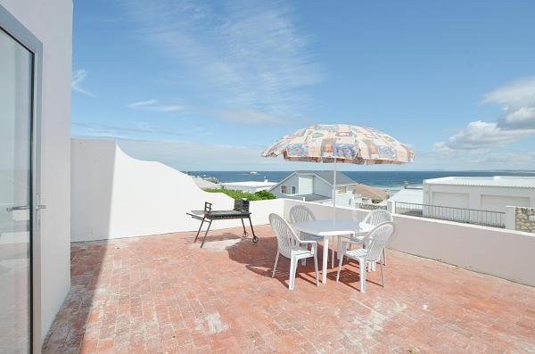 13 On Main Beach Flat - Yzerfontein