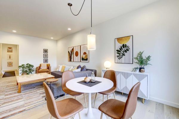 Beautiful Townhome - Steps To Downtown Boise! - Boise