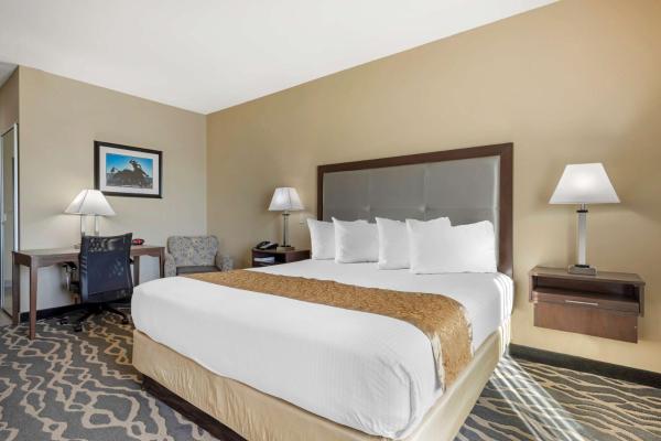 Best Western Plus Fort Stockton Hotel - Fort Stockton, TX