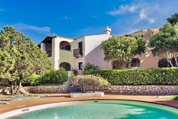 Residence Con Piscina A Liscia Di Vacca, 350 Mt Dal Mare, 3 Km Da Porto Cervo - Sardaigne