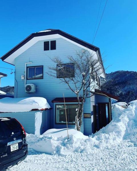 Little Blue House - Hakuba