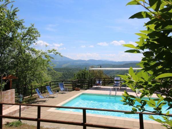 Farmhouse In Apecchio With Pool & Spa - マルケ