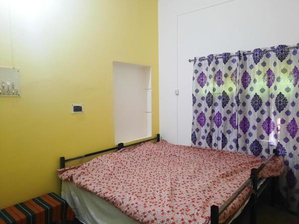 Dden Vennell 2-homestay Close To Metro - Kolkata