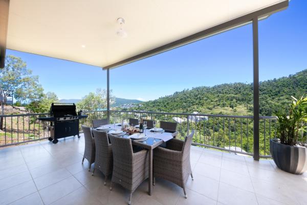 Mountain View On Airlie - Airlie Beach