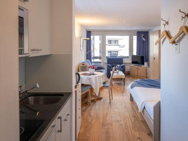 Apartment Chesa Corvatsch 111 - Champfer By Interhome - Champfer