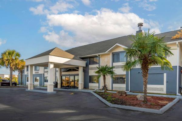 Comfort Inn & Suites - Near Robins Air Force Base Main Gate - Bonaire, GA