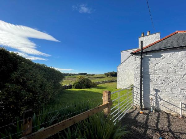 Pass The Keys Beautiful 5br Rural Cottage With Outstanding Views - Lochinvar