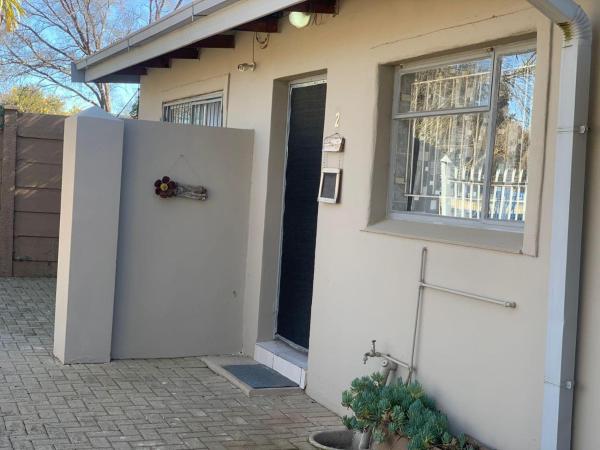 Evening Star Guest Unit 2 - Bloemfontein