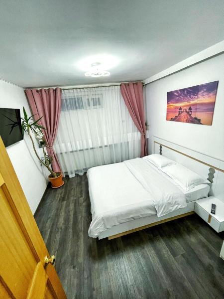 3 Rooms Cinema Garden Parking House - Otopeni