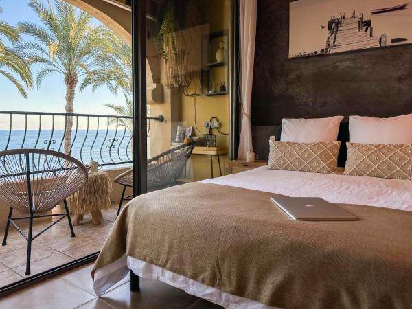 Orilla De Mar: Vistas De Ensueño En Cala Almadraba - El Campello