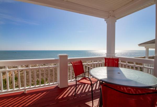 Oceanfront Townhouse With Pool - Carolina Beach, NC